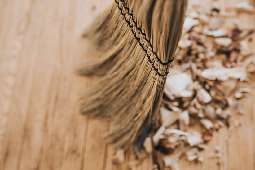 Custom made Appalachian style sweeper – Sunhouse Craft