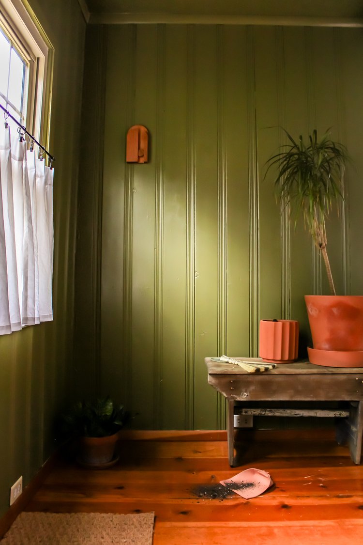 Dutch Broom Hanger – Sunhouse Craft